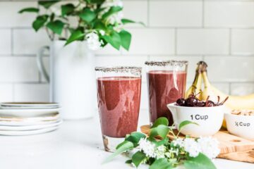 Cherry Açaí Smoothie (Creamy + Filling)