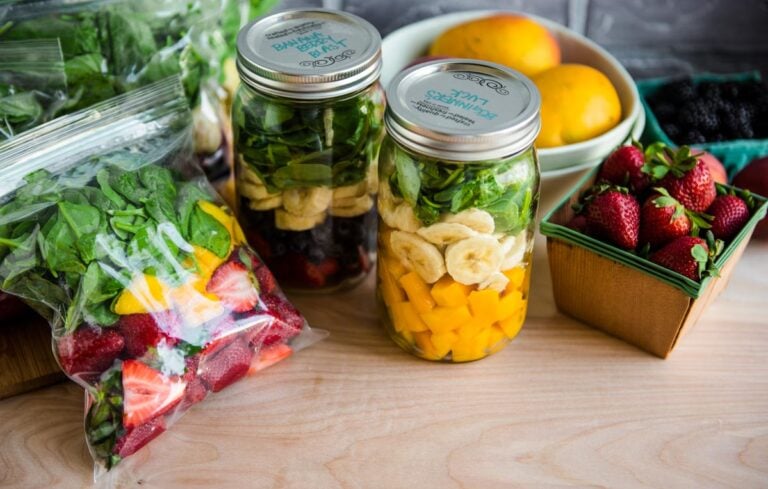 How to Meal Prep Smoothies