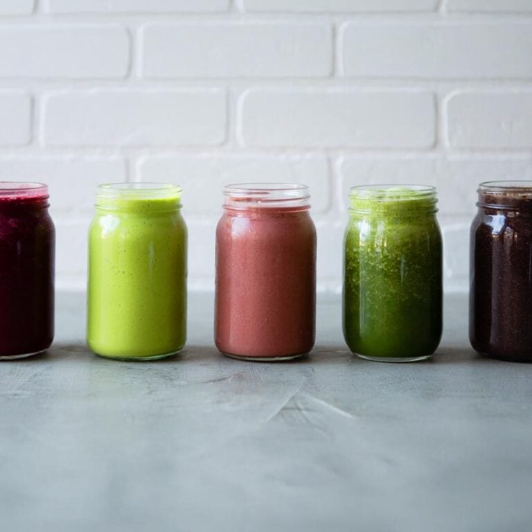 Quick Meal Replacement Smoothie (Balanced, Filling & Tasty)